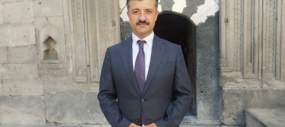 Kalem İşi Süslemeleriyle Dikkat Çeken Tarihi Konak Ziyaretçilerini ... Kalem İşi Süslemeleriyle Dikkat Çeken Tarihi Konak Ziyaretçilerini ...